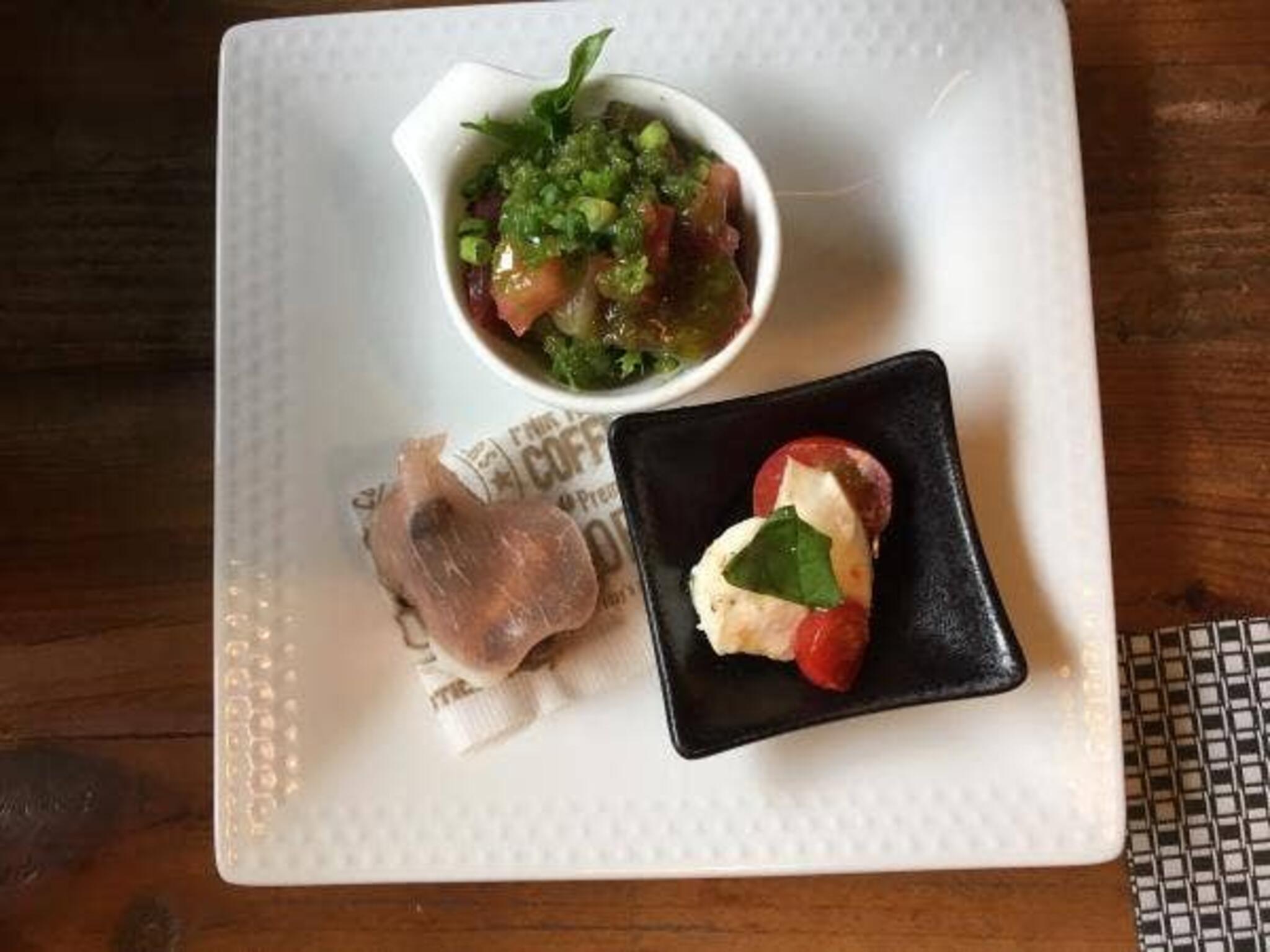 食堂tetote - 日向市鶴町/洋食店 | Yahoo!マップ