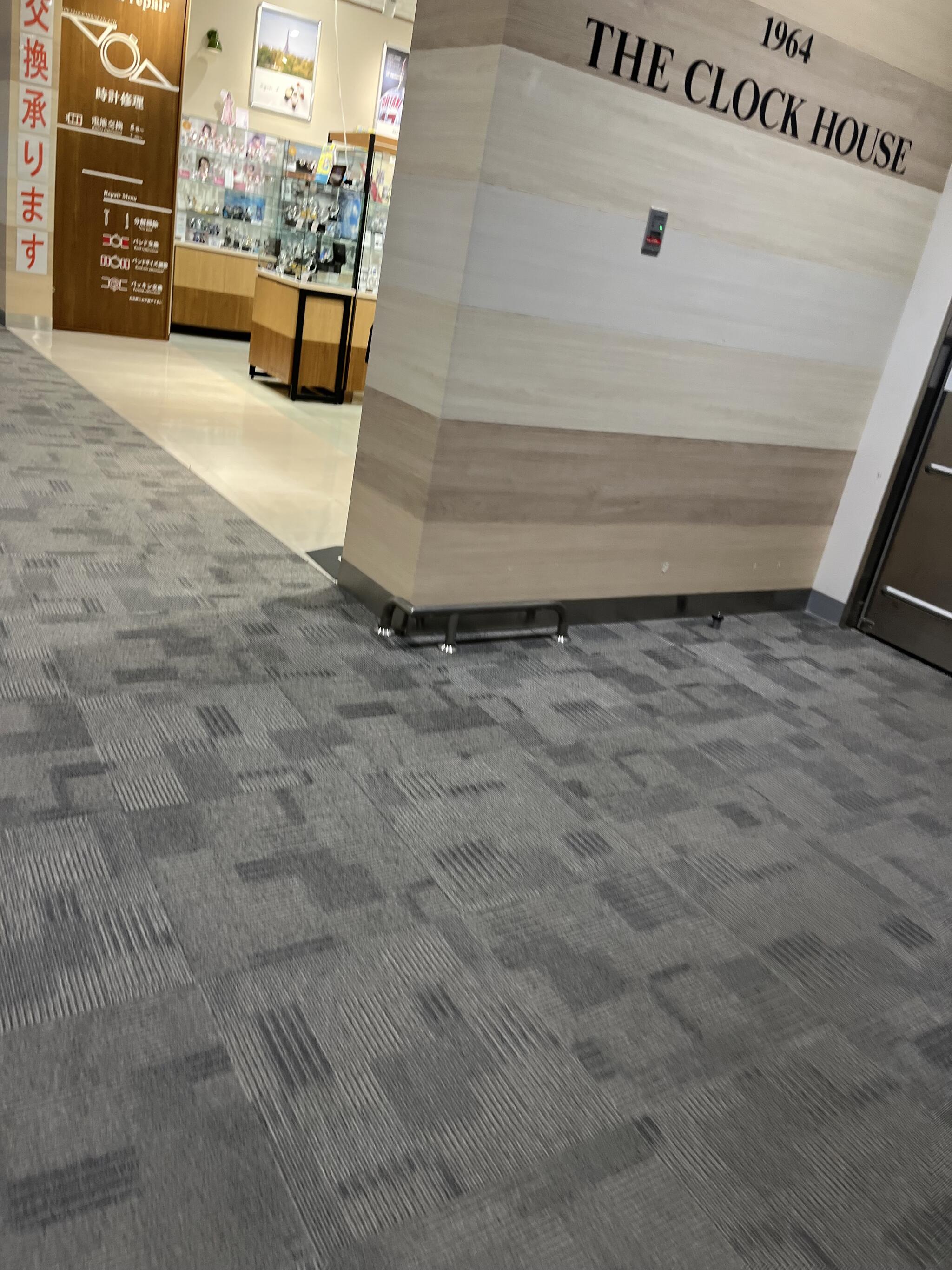 THE CLOCK HOUSE イオンモール今治新都市店 - 今治市にぎわい広場/時計店 | Yahoo!マップ