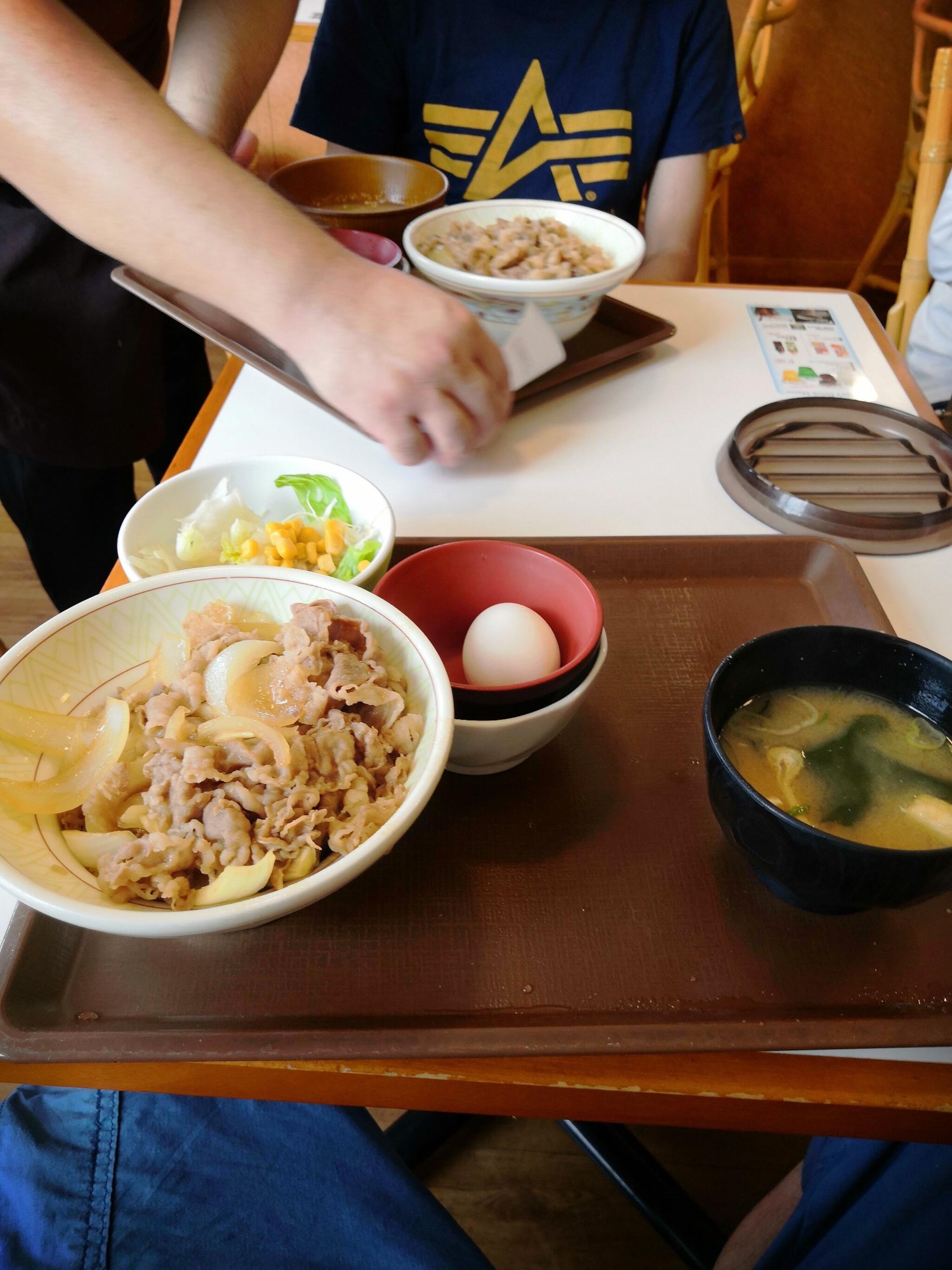 すき家 199号若松東二島店 - 北九州市若松区東二島/牛丼店 | Yahoo!マップ