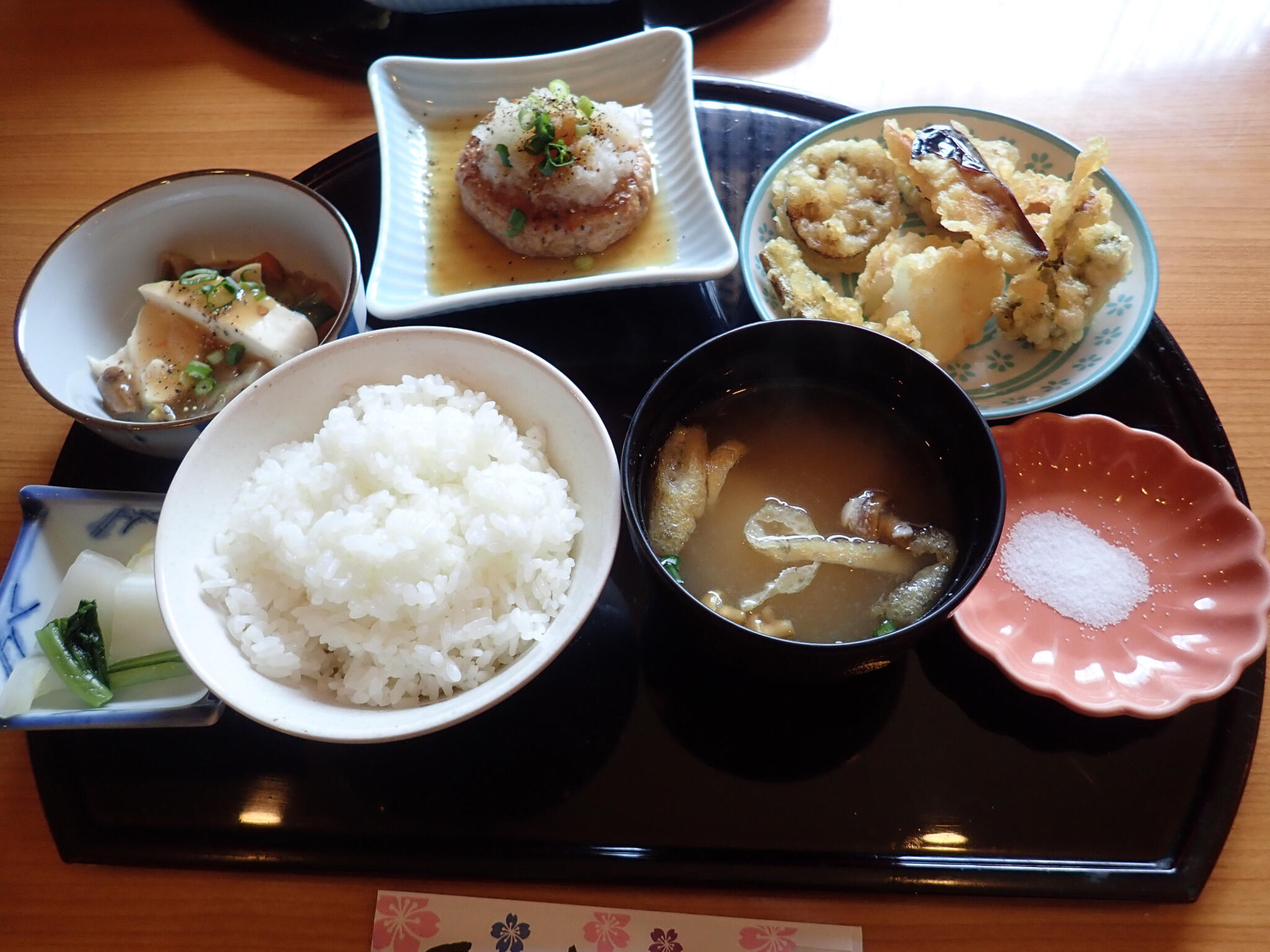 メニュー : SHIN UPRISING - 平塚市紅谷町/和食店 | Yahoo!マップ