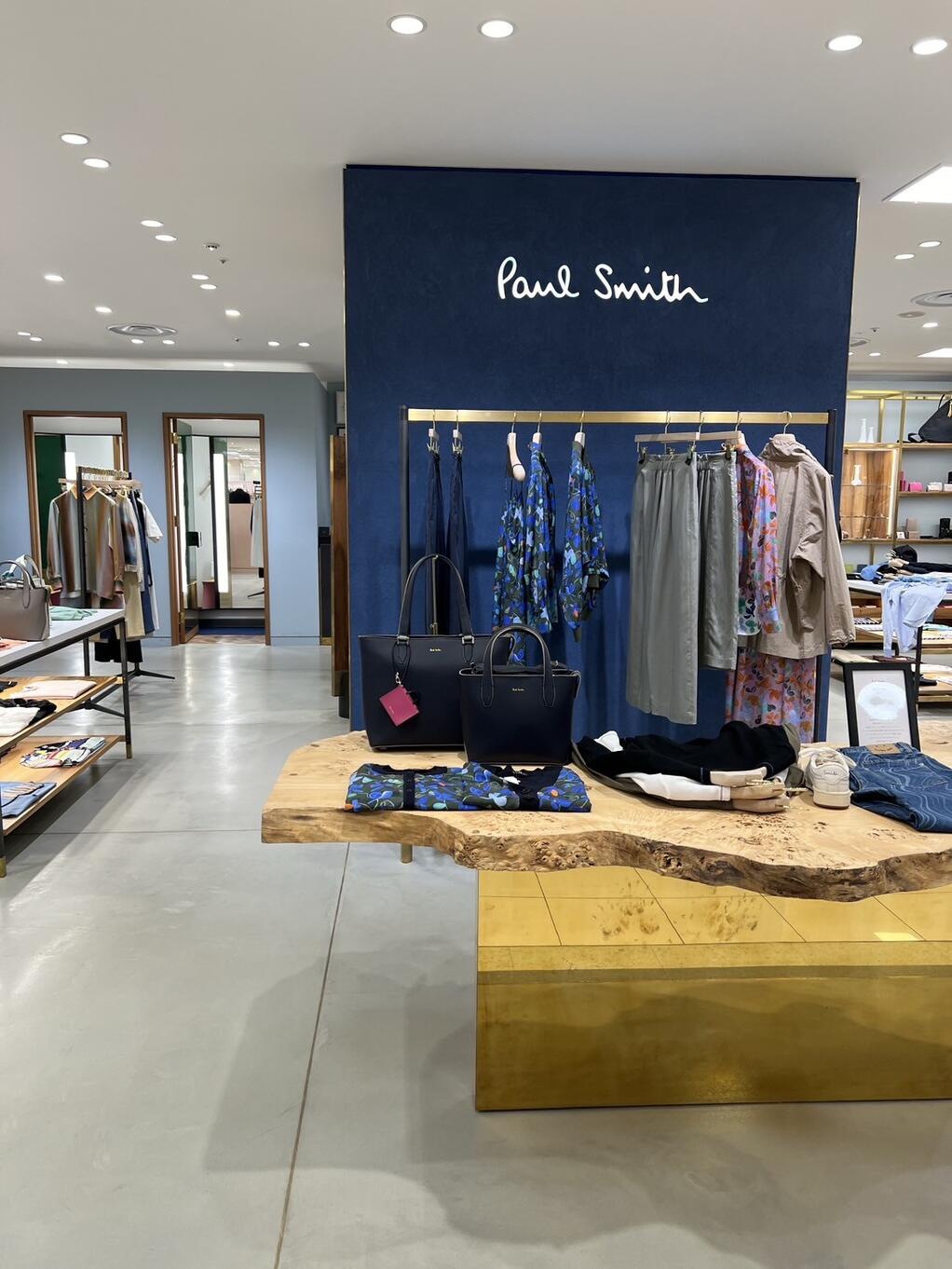 Paul Smith 大丸札幌店(Women) - 札幌市中央区北五条西/衣料品店 | Yahoo!マップ