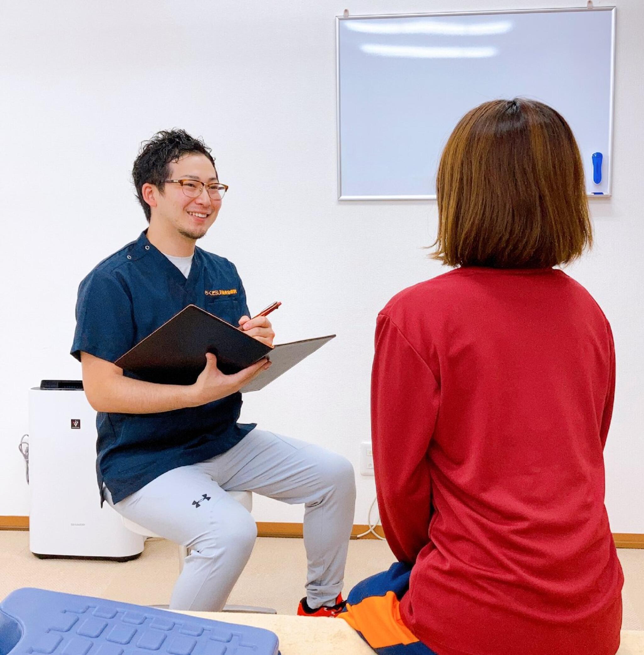 写真 : 浦和腰痛専門らくだSUN治療院 - さいたま市浦和区前地/接骨・整骨・整復【ネット予約OK】 | Yahoo!マップ