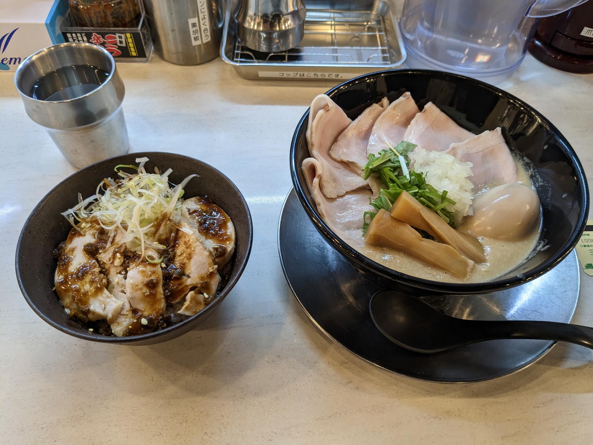 メニュー : らーめんStand R&R - 尼崎市東難波町/ラーメン店 | Yahoo!マップ