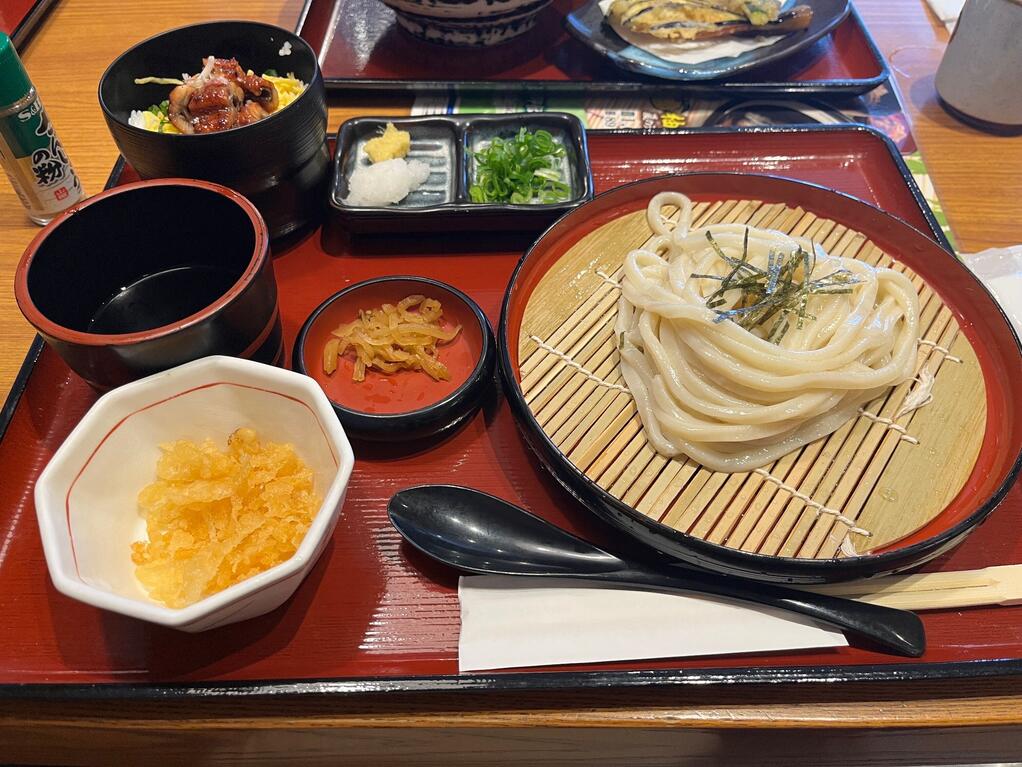 メニュー : 杵屋 天保山ハーバービレッジ 3F店 - 大阪市港区海岸通/うどん店 | Yahoo!マップ