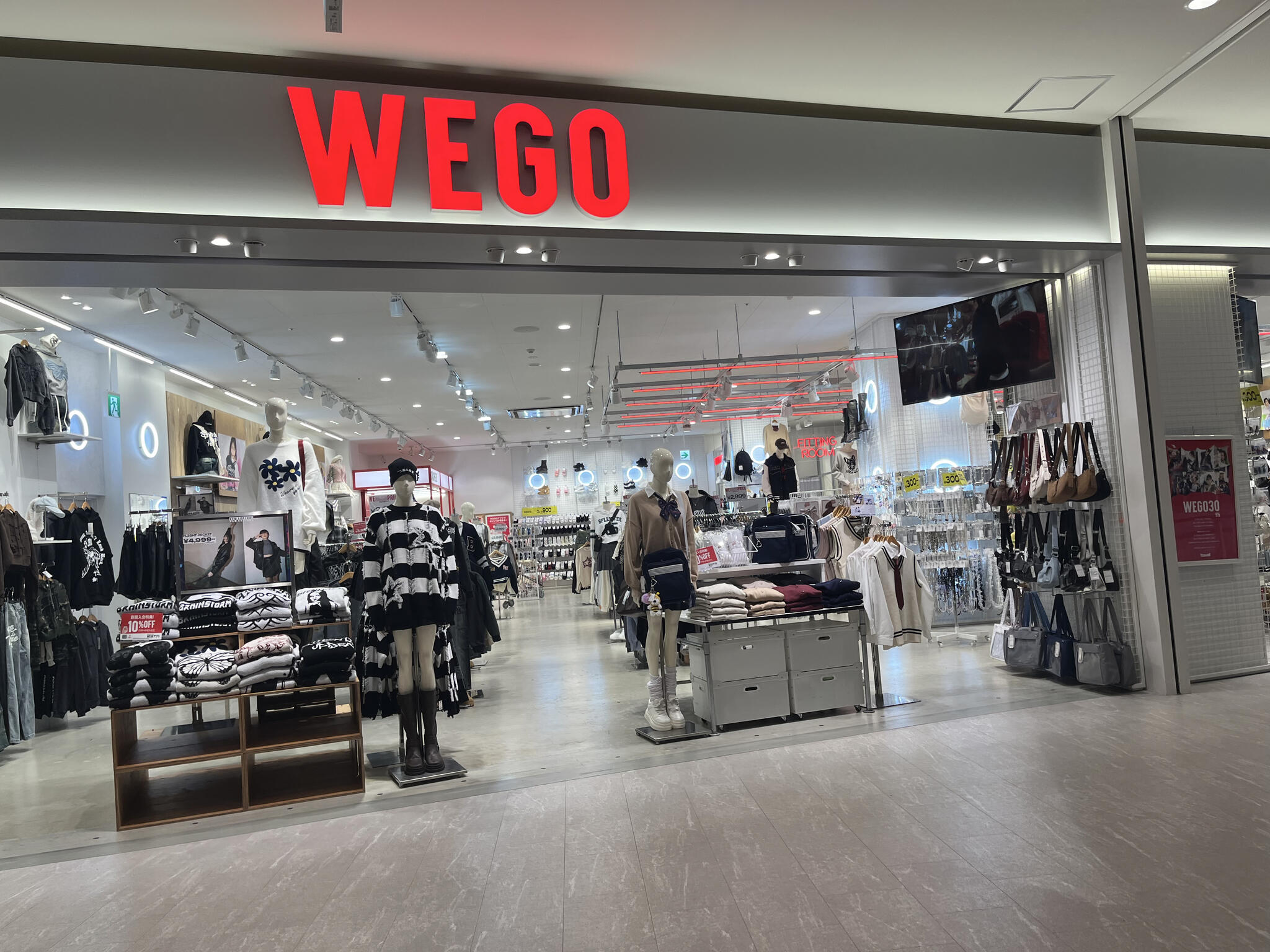 WEGO イオンモール豊川店 - 豊川市白鳥町/衣料品店 | Yahoo!マップ
