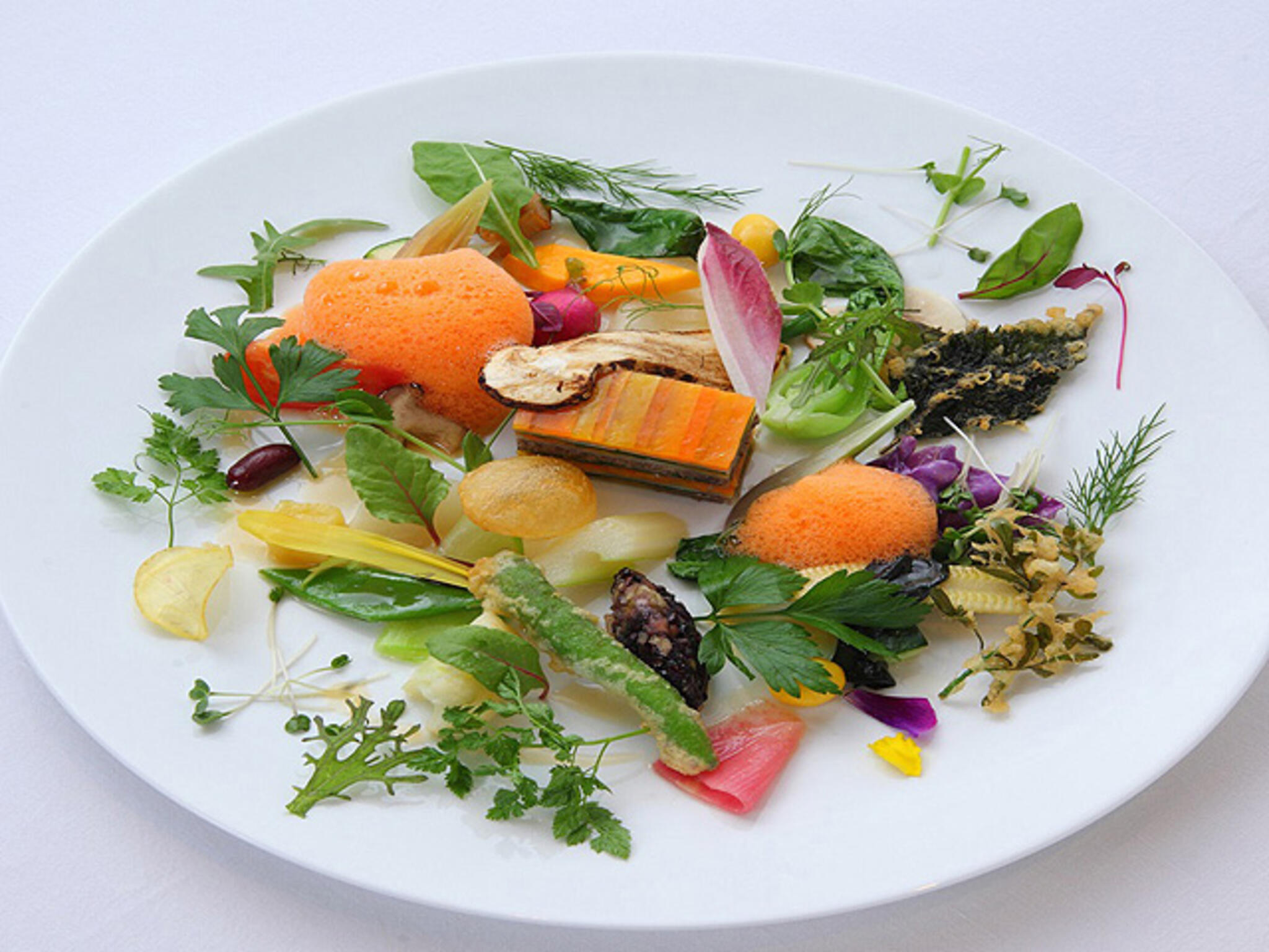 メニュー : ANAクラウンプラザホテル大阪 メゾン タテル ヨシノ - 大阪市北区堂島浜/フランス料理店 | Yahoo!マップ