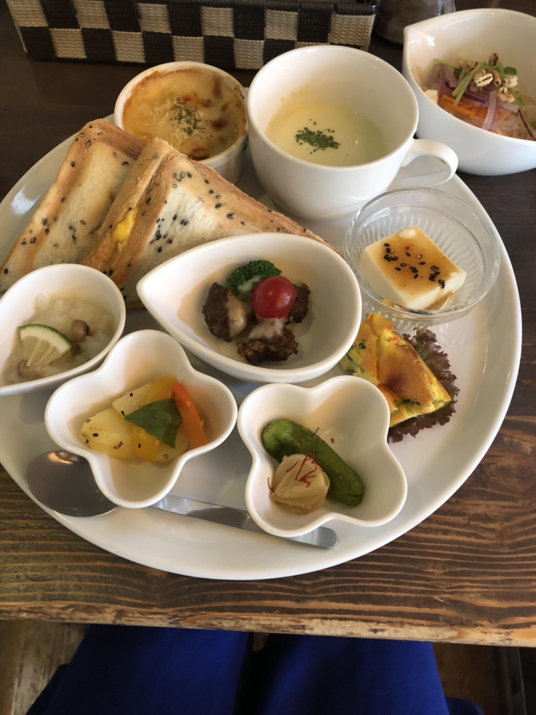 ガーデンカフェNANの木 - 福岡市東区名子/カフェ・喫茶 | Yahoo!マップ