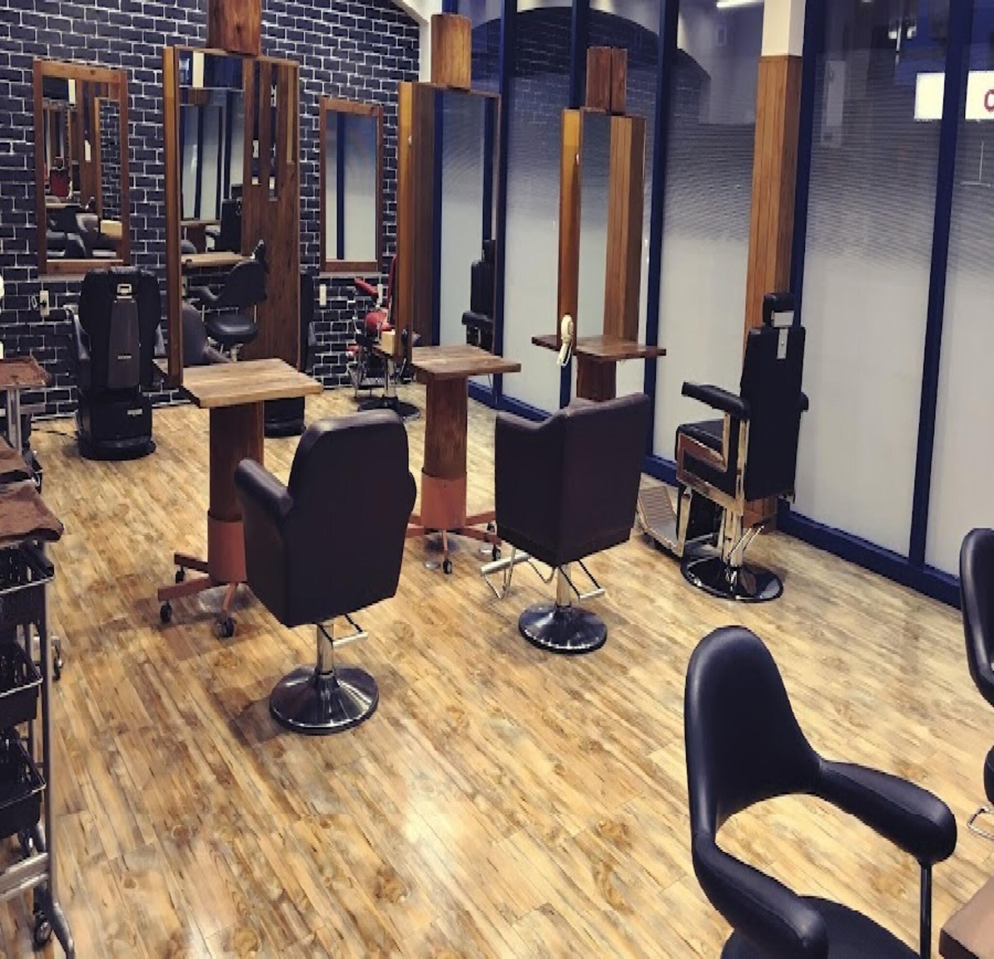 Barber Salon B's Men - 半田市花園町/美容院 | Yahoo!マップ