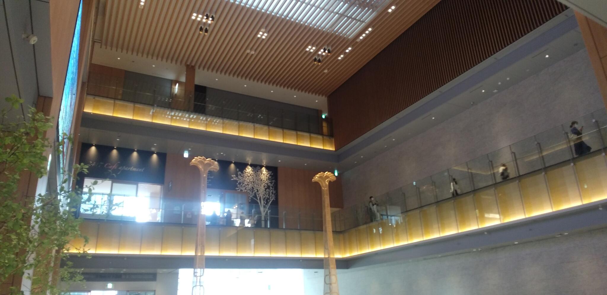 すべての店舗一覧 : KITTE名古屋 - 名古屋市中村区名駅/ショッピングセンター・モール | Yahoo!マップ