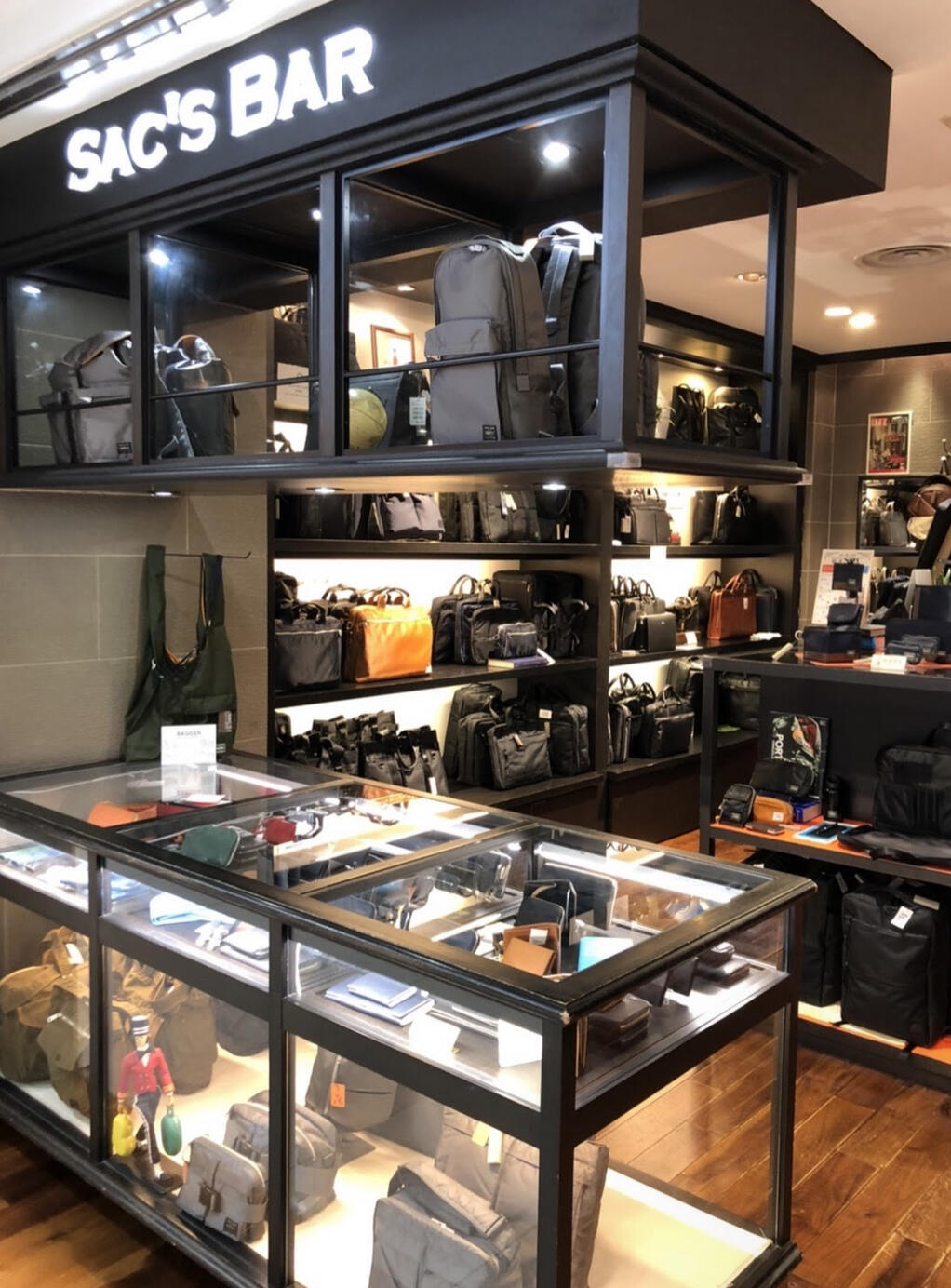 SAC'S BAR 東京駅店 - 千代田区丸の内/かばん店 | Yahoo!マップ