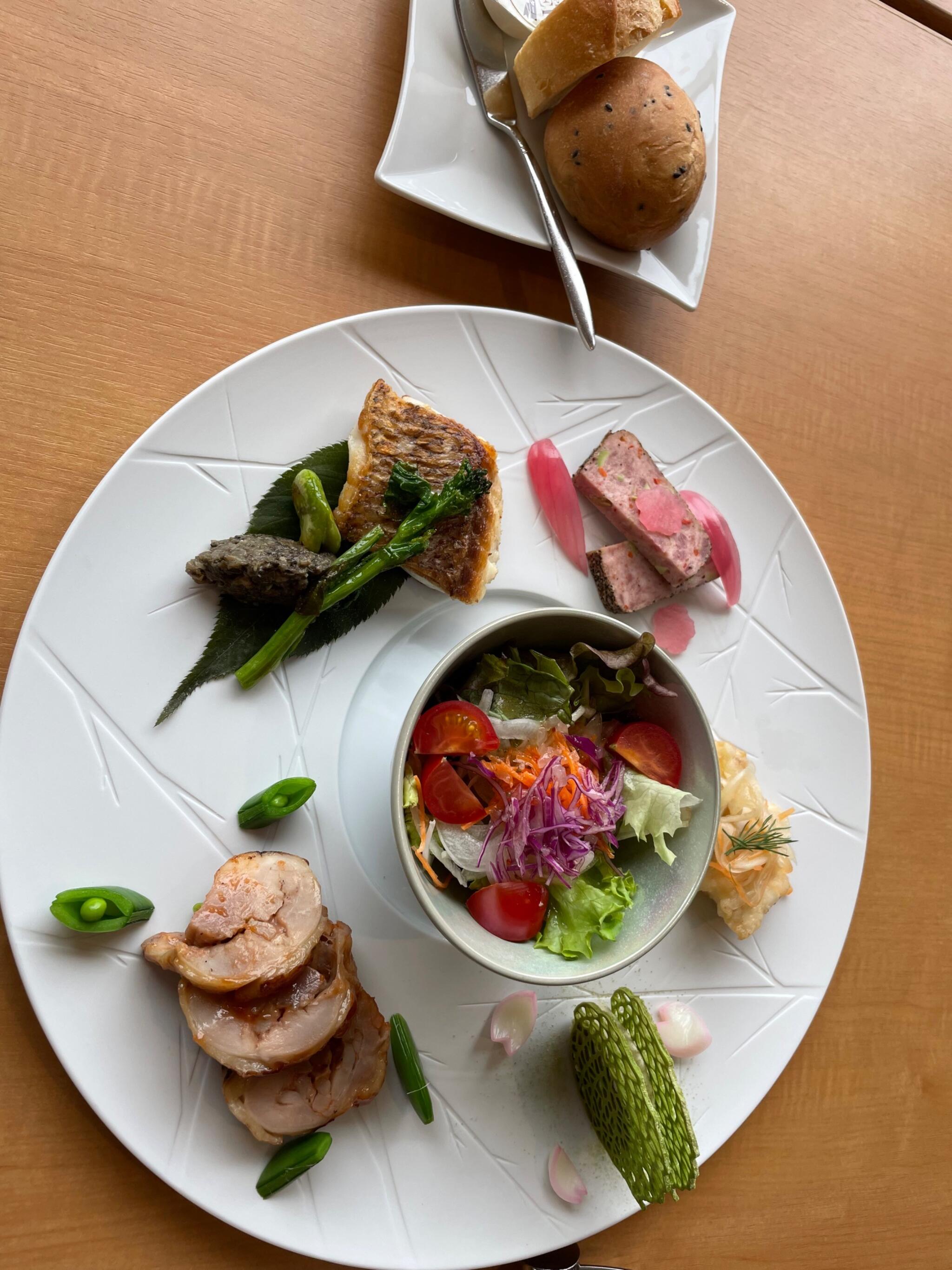 予約・コース : SENQCHERE - 和歌山市七番丁/フランス料理店【ネット予約OK】 | Yahoo!マップ