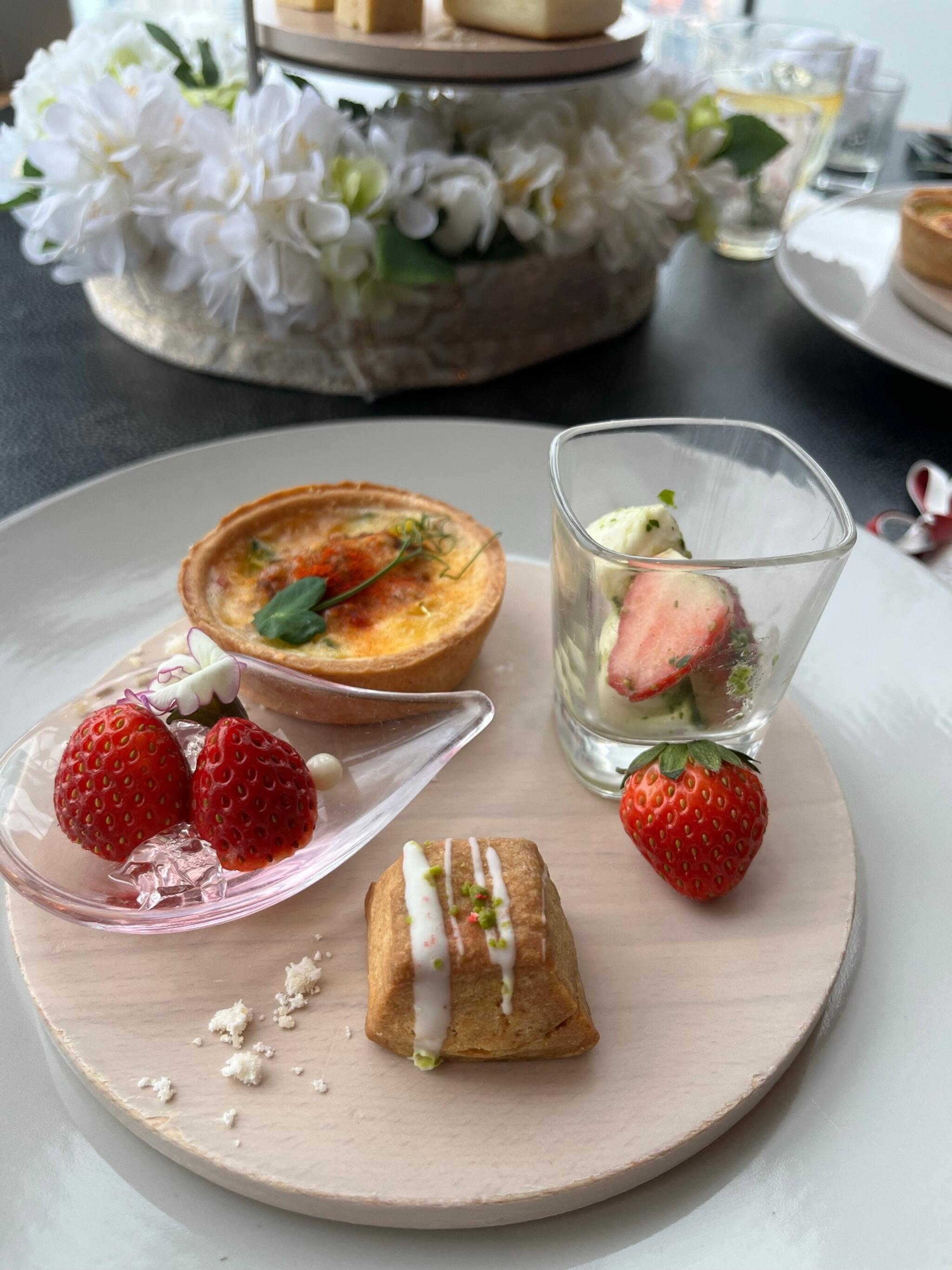 THE SUN & THE MOON - 港区六本木/飲食店 | Yahoo!マップ