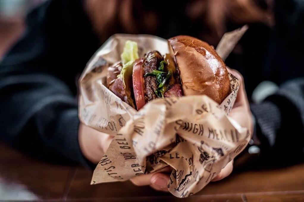 写真 : HIGHMEAL 磐田店 Scrum with BlueRevs - 磐田市今之浦/レストラン【ネット予約OK】 | Yahoo!マップ