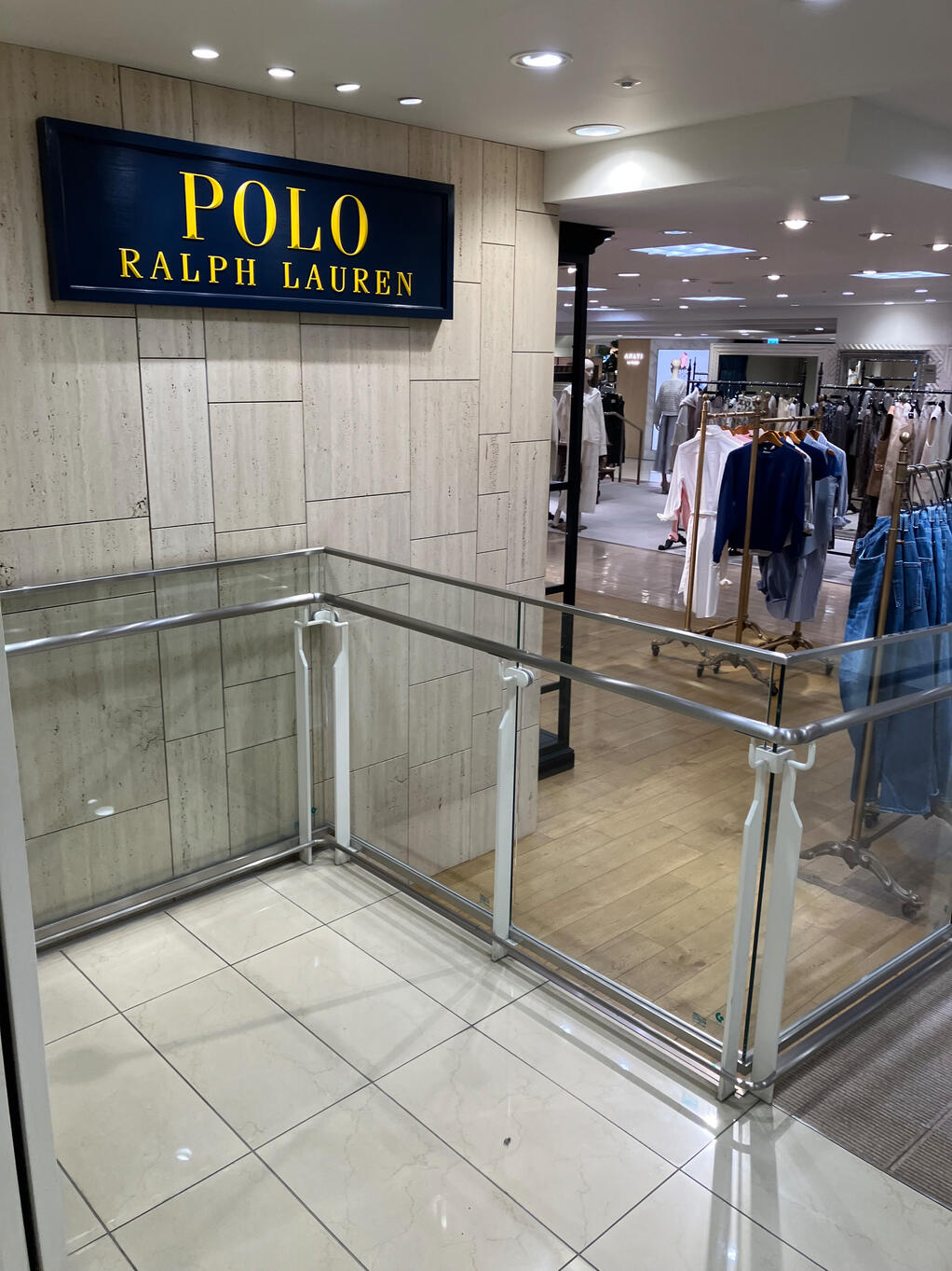 RALPH LAUREN 大阪高島屋 - 大阪市中央区難波/衣料品店 | Yahoo!マップ