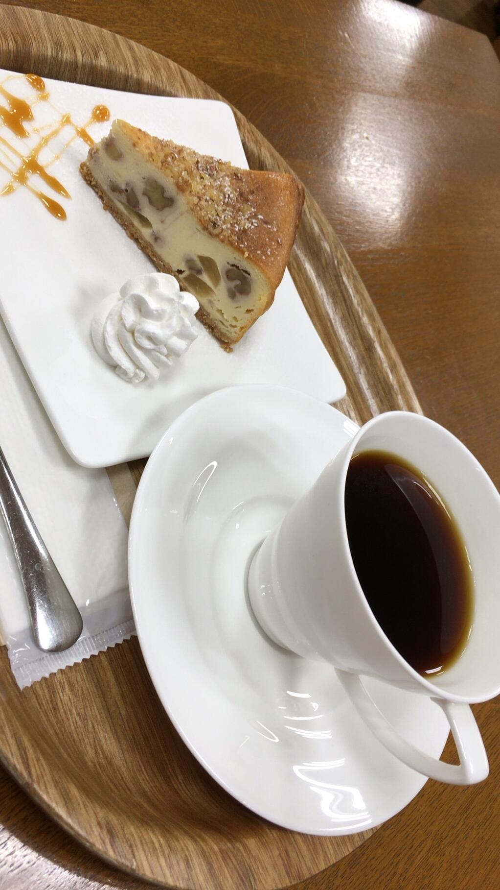 MJ BOOK CAFE - 札幌市中央区南一条西/カフェ・喫茶 | Yahoo!マップ