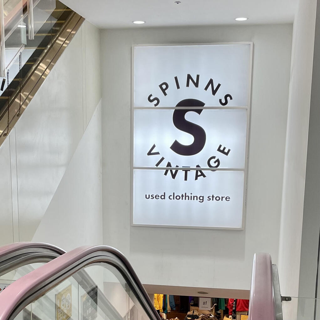 spinns VINTAGE 心斎橋OPAきれい館店 - 大阪市中央区西心斎橋/衣料品店 | Yahoo!マップ
