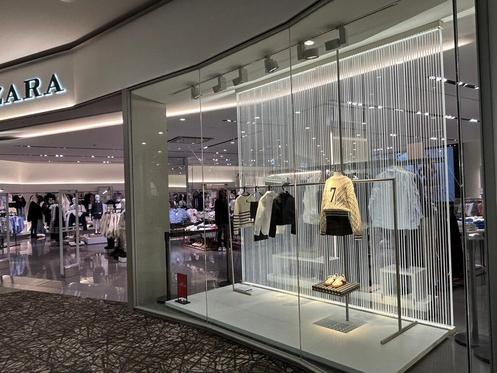 ZARA イオンモール新小松 - 小松市三田町/衣料品店 | Yahoo!マップ