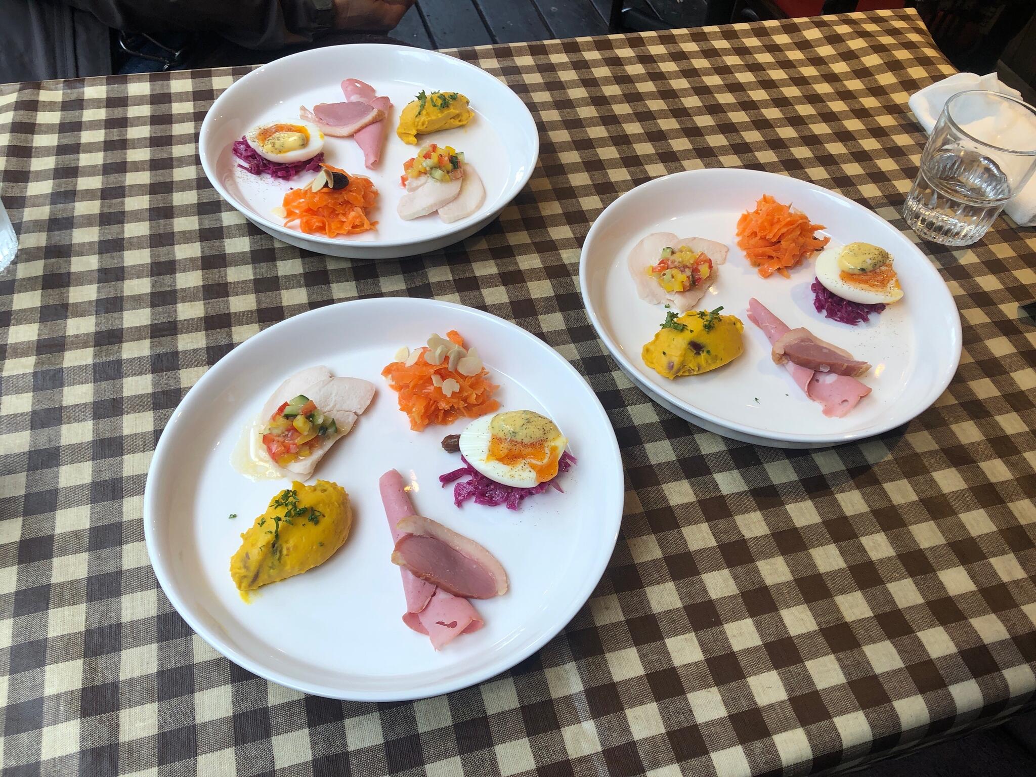 メニュー : La pomme de pin voyage ATAMI - 熱海市銀座町/ビストロ | Yahoo!マップ