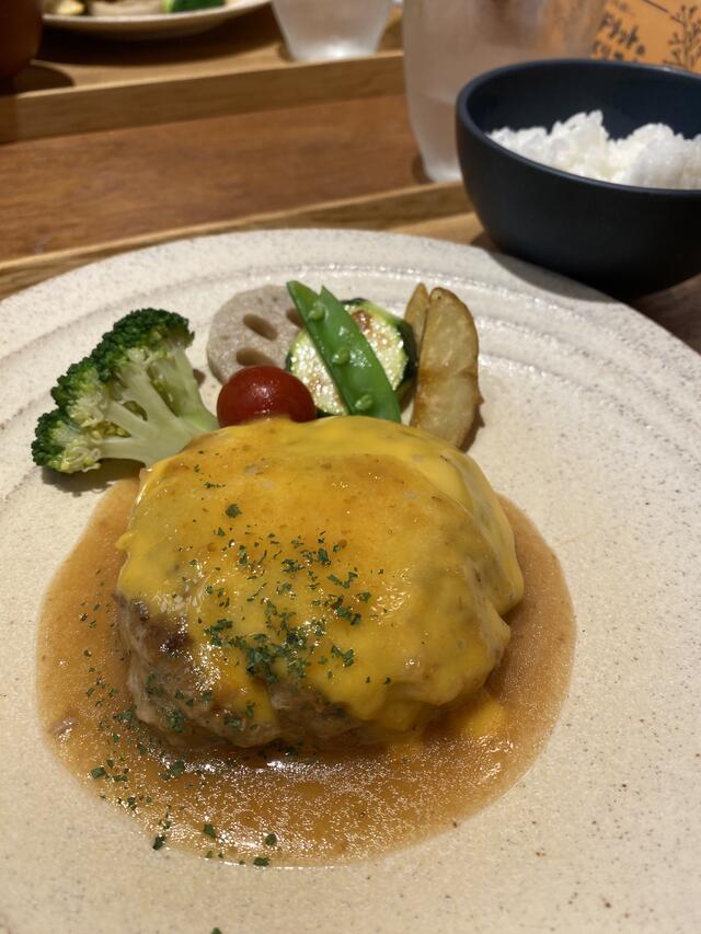 ハンバーグのビアドリット 中崎町店 - 大阪市北区中崎/ハンバーグ店 | Yahoo!マップ