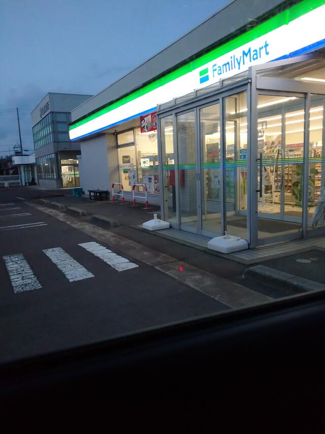 写真 : ファミリーマート 横手西店 - 横手市条里/コンビニ | Yahoo!マップ