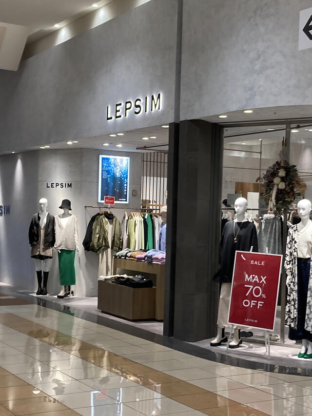 写真 : LEPSIM イオンモール各務原インター - 各務原市那加萱場町/婦人服店 | Yahoo!マップ
