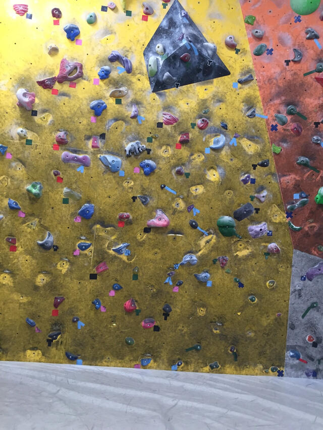 好日山荘店 GRAVITYRESERCHSAPPOR - 札幌市中央区北二条東 | Yahoo!マップ